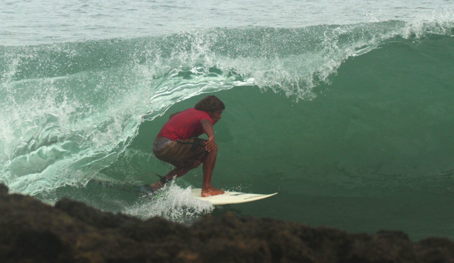 Surfing in Ecuador. 6 surf spot to discover
